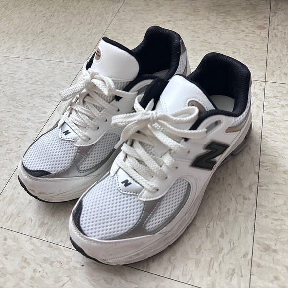 New Balance | Shoes | New Balance Black And White Sneakers | Poshmark